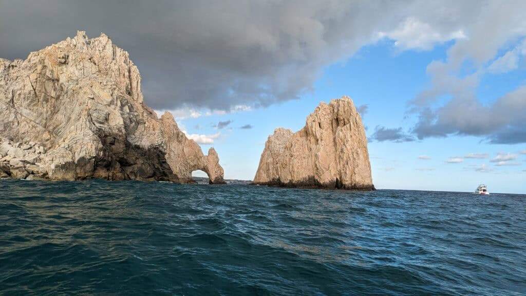 Best Time to Visit Cabo San Lucas: Monthly Weather, Water Temperatures ...
